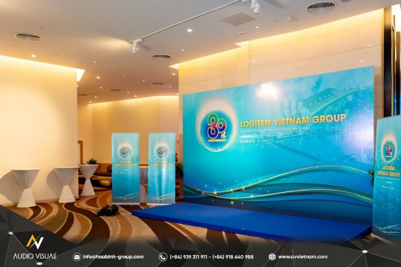 Top 12 company anniversary event ideas to celebrate in style
